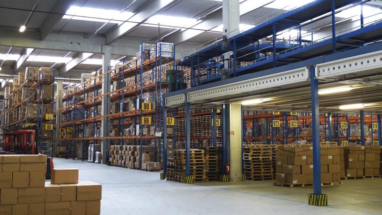 Intralogística: ¿Qué Es y En Qué Consiste? - Tradelog